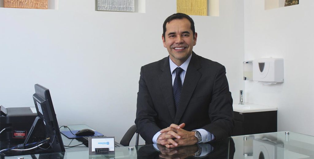 Doctor Julio César Acosta - Doctor Julio César Acosta - Cirujano Plástico